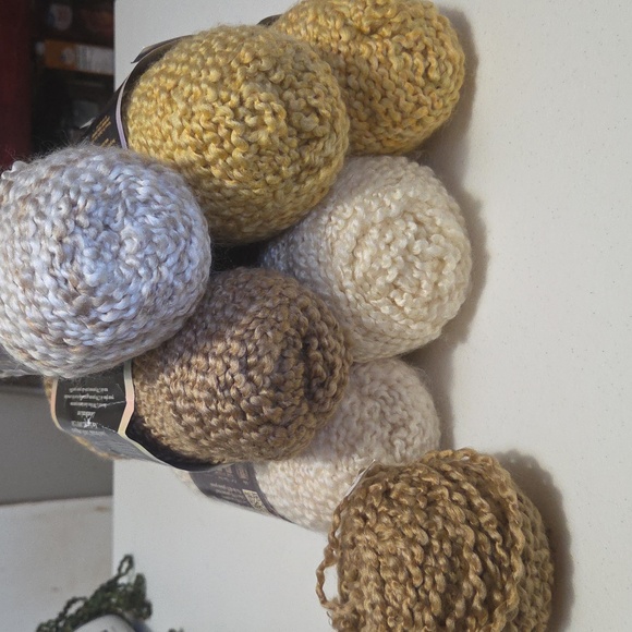 Homespun | Art | Homespun Yarn Cream And Yellow | Poshmark